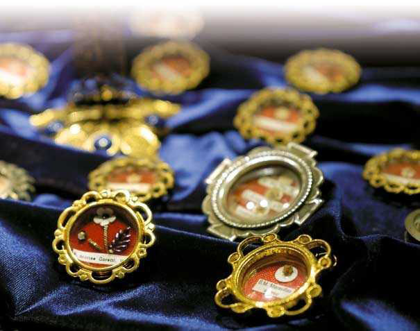 O que é uma relíquia sagrada? - Prof. Felipe Aquino