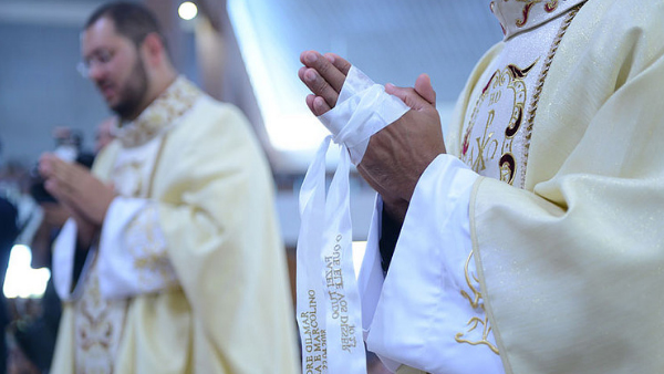 Dia do Sacerdote: um chamado de entrega e amor